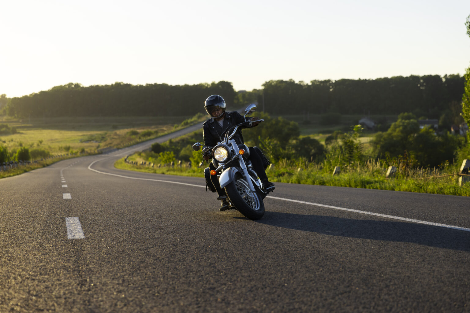 Prendre un virage à moto pour débutant